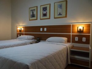 Alphonsus Hotel (Av. Pres. Vargas, 591 - Centro, Dourados - MS, 79804-030), otel