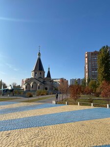 Православный приход в честь святителя Иова патриарха Московского и всея Руси (Volgograd, Sem Vetrov Neighbourhood, 30 Let Pobedy Boulevard), ortodoks kiliseleri  Volgograd'dan