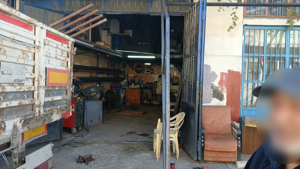 Demirdökümcüler Lale Fidan Demir Doğrama, Konya, foto