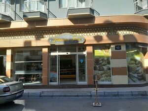 Telli Bahçe Unlu Mamuller (Şemikler Mah., 6275 Sok., No:12A, Karşıyaka, İzmir), ekmek fırını  İzmir'den