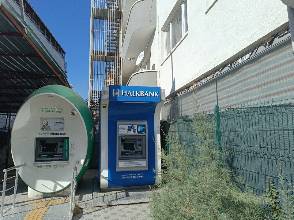 ATM'ler Halkbank ATM, Ankara, foto