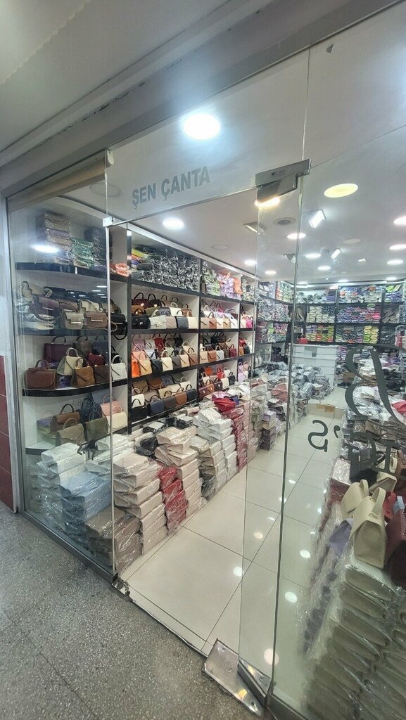 Ayakkabı mağazaları Şen Çanta, İstanbul, foto