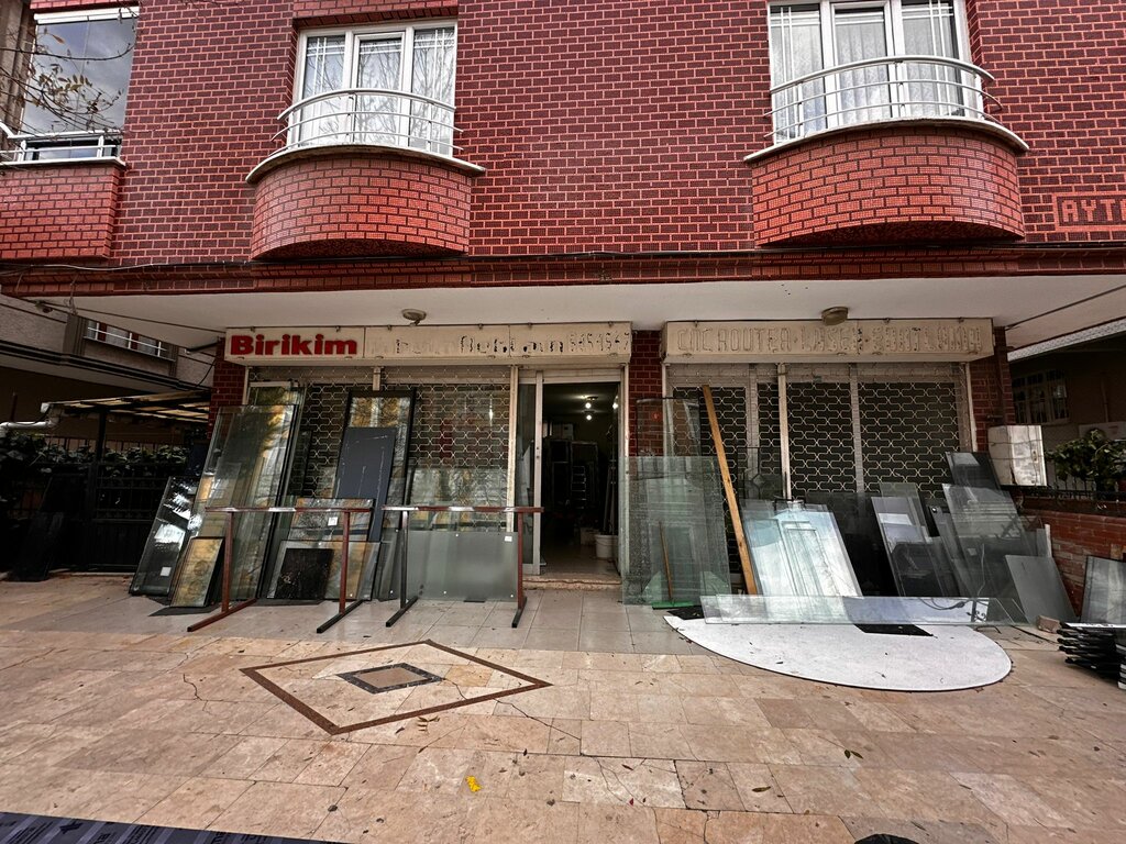 Cam ve cam ürün üreticisi Gündüz Yapı, İstanbul, foto