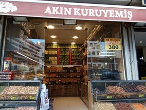 Akın Kuruyemiş (İzmir, Konak, Gazi Osman Paşa Blv., 88F), bira dükkanı  İzmir'den