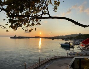 Piramit Cafe (Orhanlar Mahallesi, Sahil Bulv. Adnan Kahveci Parkı No:23, 67300 Ereğli/Zonguldak), restoran  Dünya'dan