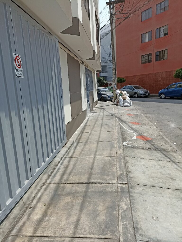 Eczaneler Marifarma Pharmacy, Lima, foto