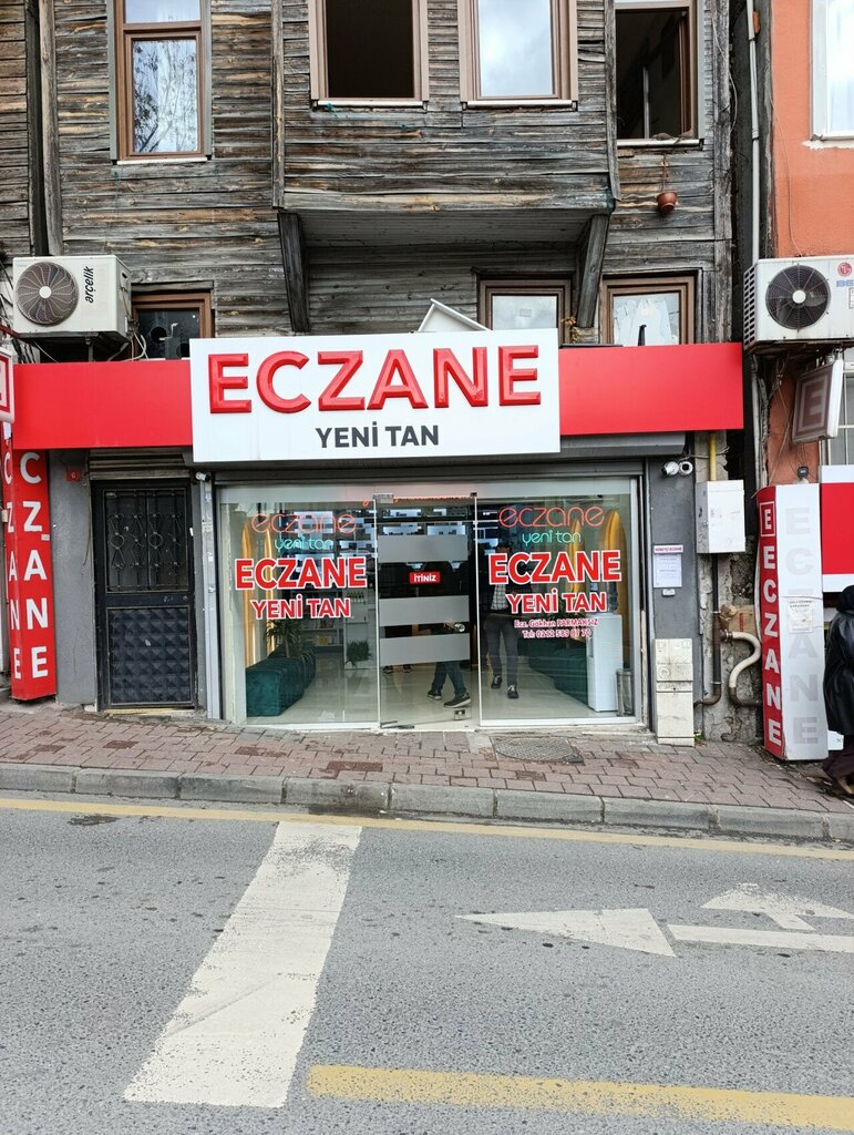 Eczaneler Yeni Tan Eczanesi, İstanbul, foto