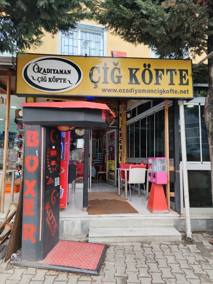 Hazır gıda satan yerler ÖzAdıyaman Çiğköfte&Kırık Kaşık Pilav Evi, İstanbul, foto