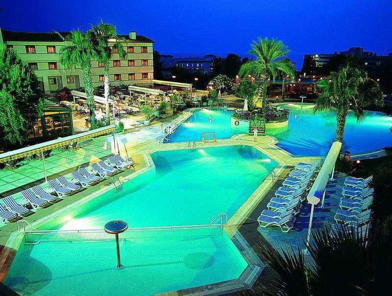 Çok amaçlı spor tesisleri Emirhan Spor Kompleksi, Manavgat, foto