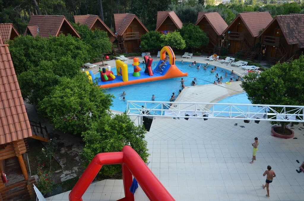 Yaz kampı Woodline Kamp, Kemer, foto