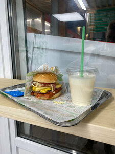 BurgerBro (Yubileynaya ulitsa No:13А, selo Froly), fast food  Permski krayından