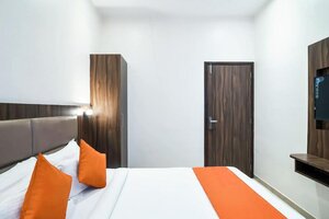 Hotel Sea Grand (State of Maharashtra, Mumbai, Zone A), otel  Mumbai'den