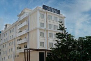 Hotel Paradise Haridwar (National Highway 34), otel  Haridwar'dan