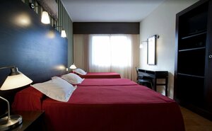 Hrc Hotel (Calle Angel No:18, Municipios Madrid, Madrid), otel  Madrid'den