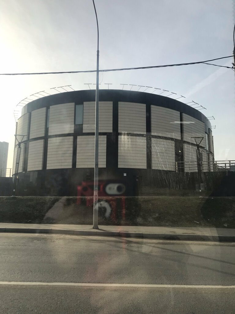 Toplu taşıma durağı Metro Pyatnitskoe shosse, Moskova, foto