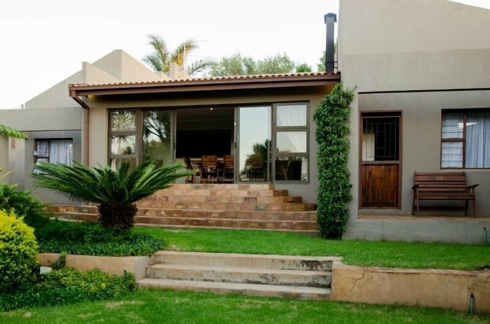 Otel PhysEQFiT Guesthouse, , foto