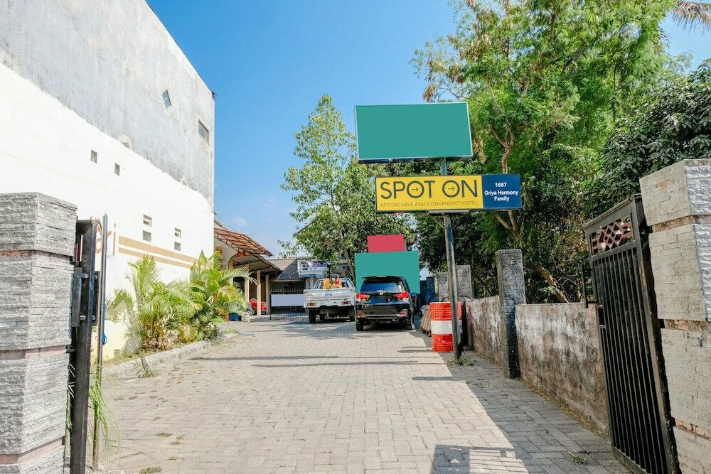 Otel Spot On 1687 Griya Harmony Family Syariah, , foto