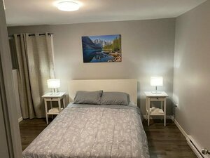 Modern 3 Br Home - Family Friendly (Nova Scotia, Middle Sackville), otel  Nova Scotia'dan