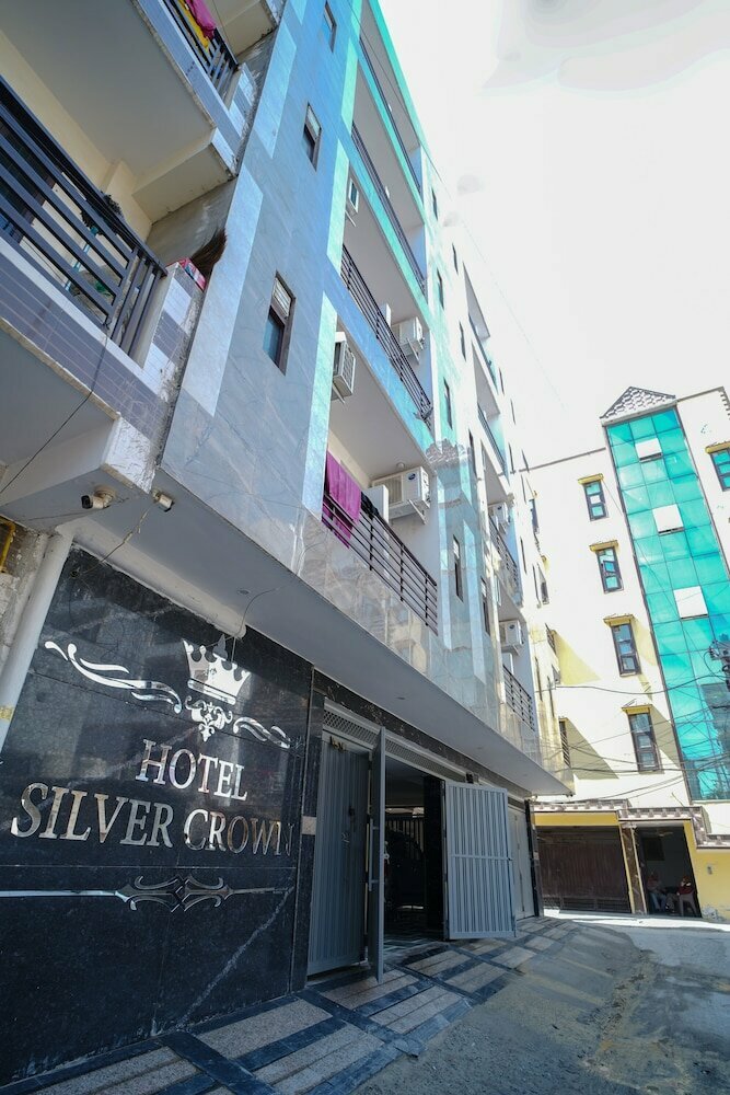 Otel Roomshala 031 Silver Crown Sector 23, Noida, foto