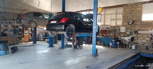 Новый (улица Феодосийское Шоссе No:1, Судак), otomobil servisi  Sudak'tan