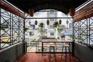 The Like Hostel & Cafe (Ho Chi Minh City, Nuyen Trai Street), otel  Ho Chi Minh'den