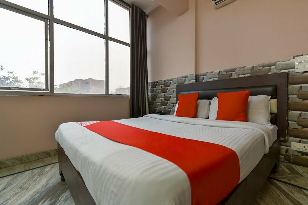Otel Oyo 9740 Hotel Him Sagar, Çhandigarh, foto