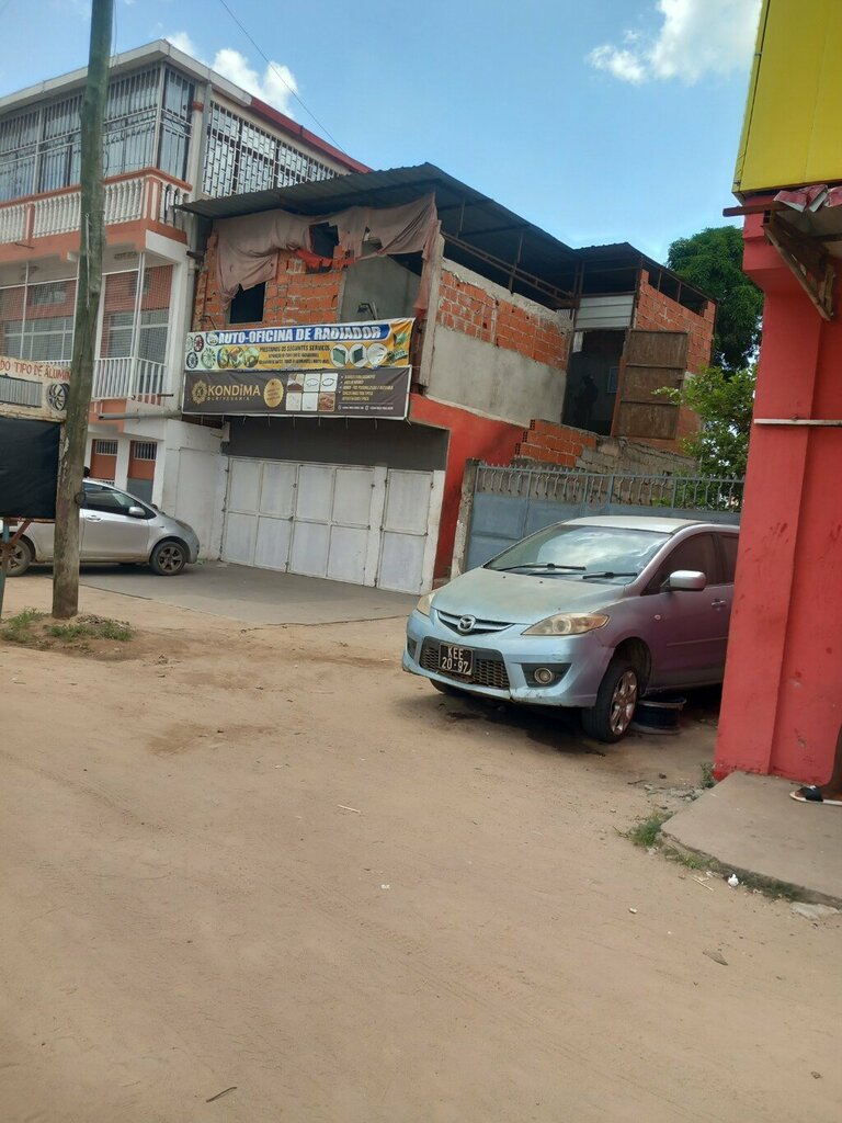 Otomobil servisi Auto-Oficina De Radiador, Loanda, foto