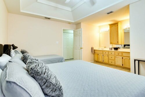 Otel Lovely Mission Apartment in Prime Location!, Mission, foto