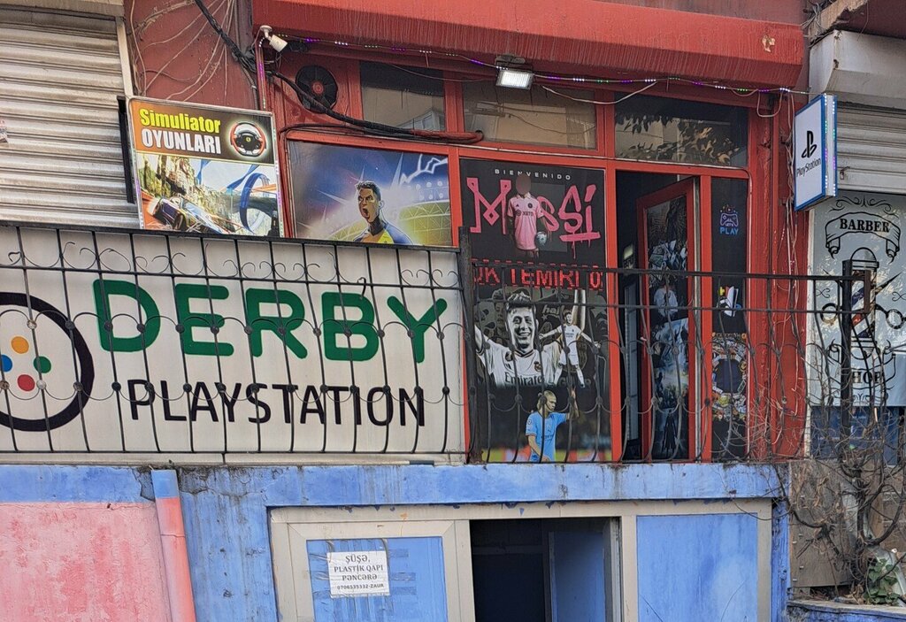 Oyun ve oyun konsolu firmaları Derby Playstation, Bakü, foto