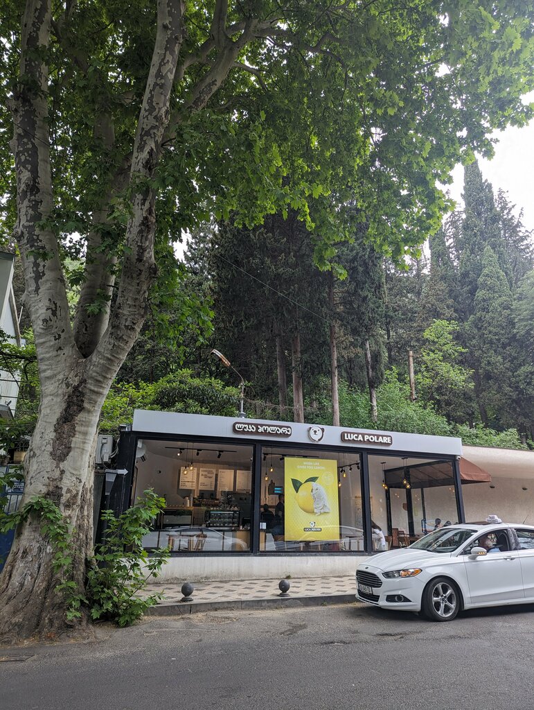 Kafe Luca polare, Tiflis, foto