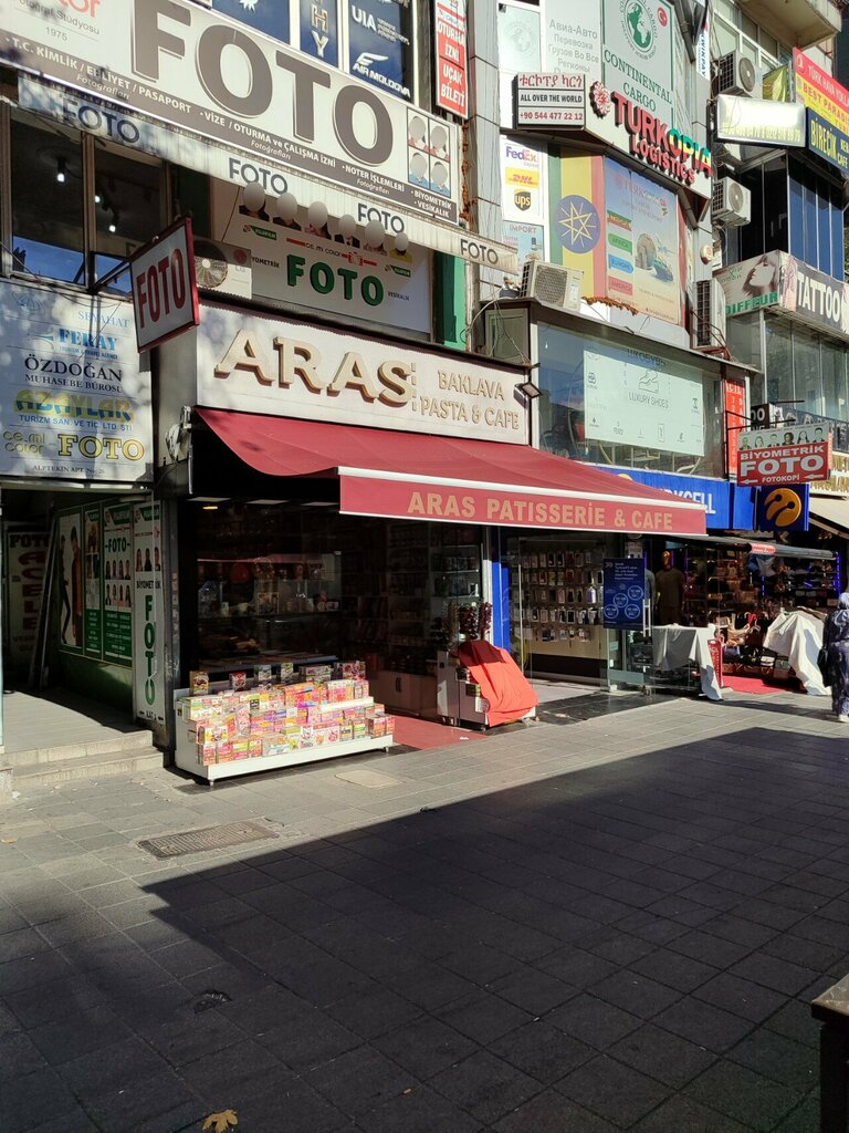Restoran Aras Baklava Pasta & Cafe, İstanbul, foto