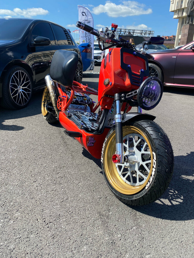 Motosiklet tamiri Scooter Rider, Tula, foto