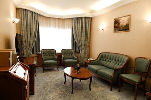 Hotel Kogalym (ulitsa Druzhby Narodov No:11), otel  Kogalym'dan