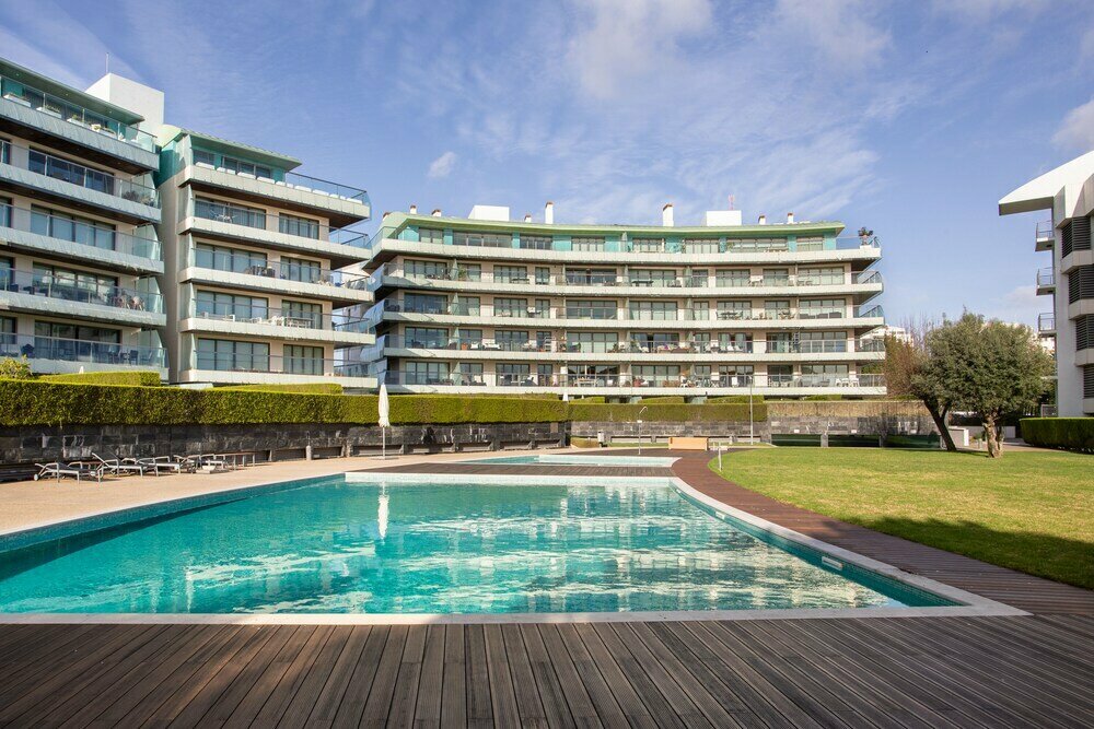 Otel Altido Superb Apt w/Terrace Pool & SPA in Cascais, Cascais, foto