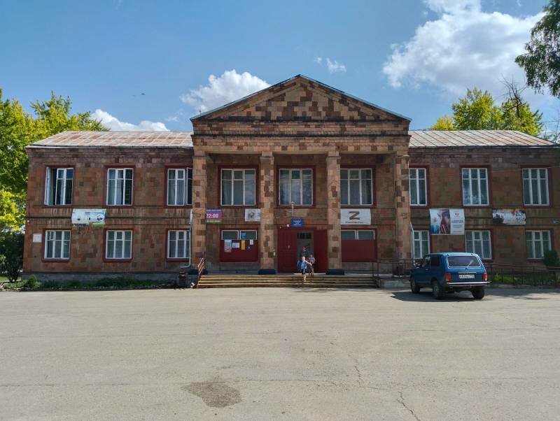 Kütüphaneler Biblioteka, filial № 21, TsBS, Muk, Krasnodarski krayı, foto