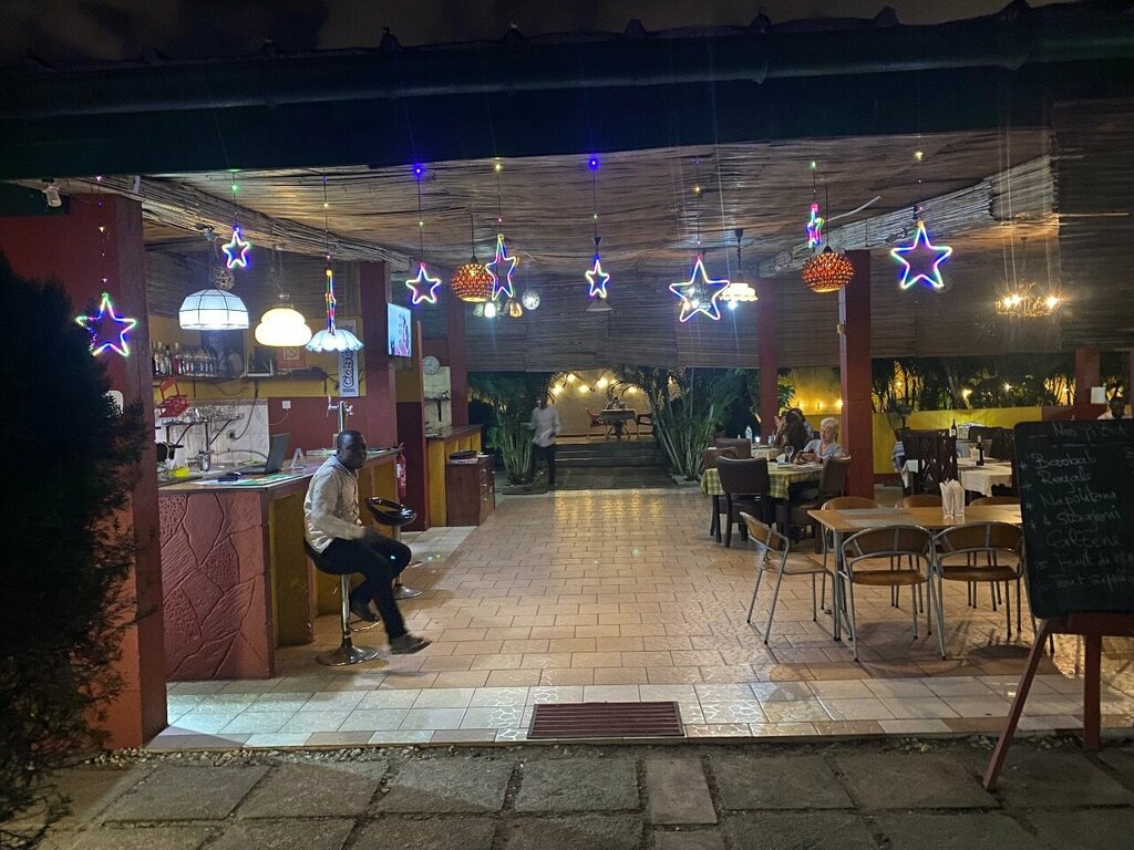 Kafe Resto Le Baobab, Abican, foto