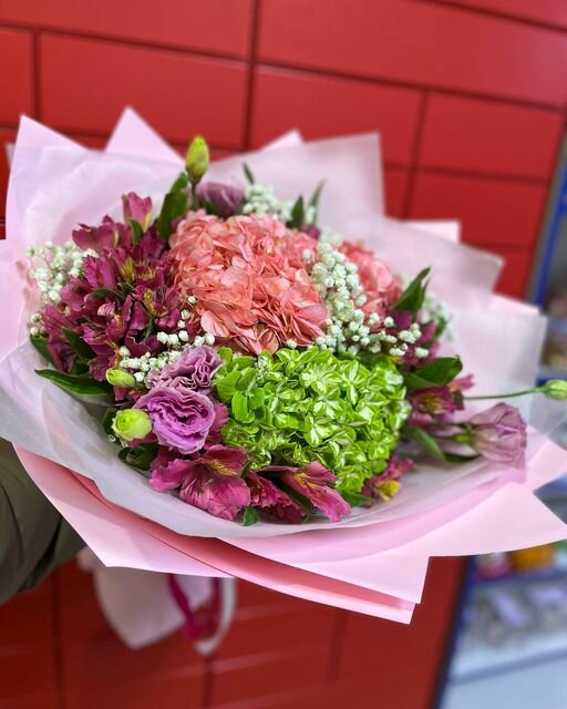 Çiçekçiler Bloom, Almatı, foto