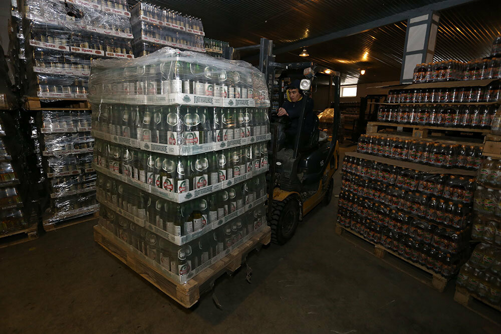 Alkollü içecek toptan Azovskov, Oral (Uralsk), foto