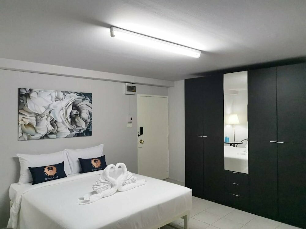 Otel RoomQuest Bangkok Ratchada, Bangkok, foto