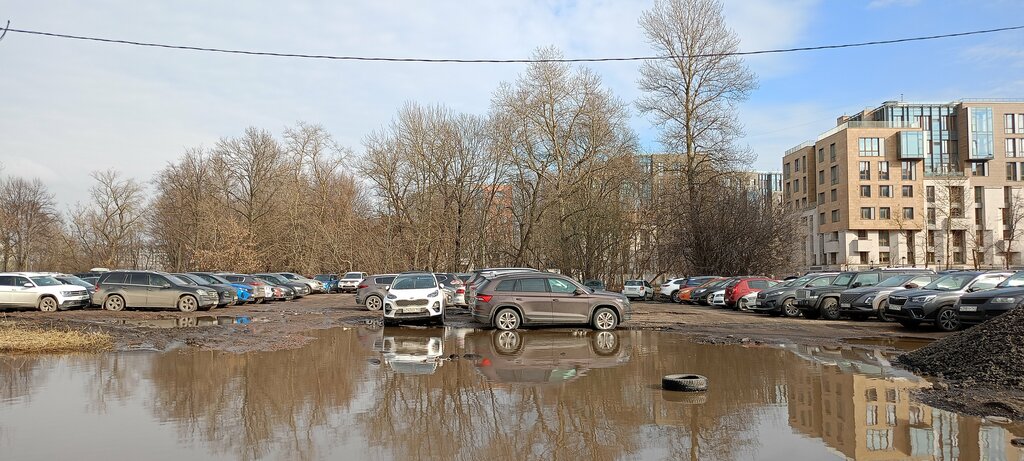Otoparklar Parking lot, Saint‑Petersburg, foto