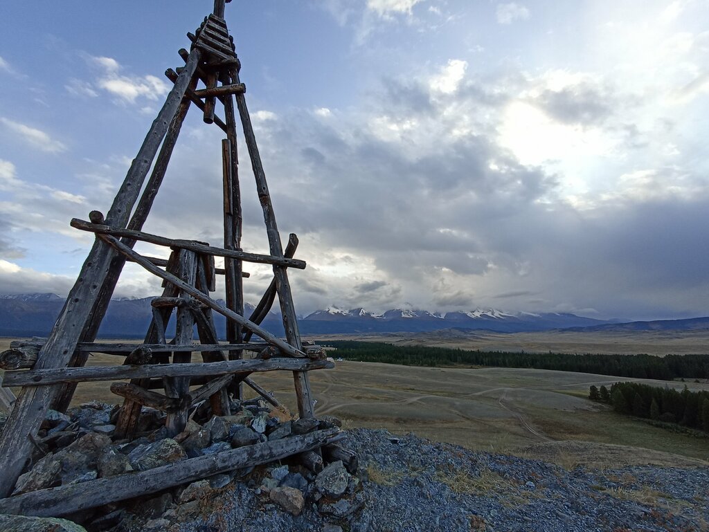 Dağ zirvesi Гора Сукор, Altay Cumhuriyeti, foto