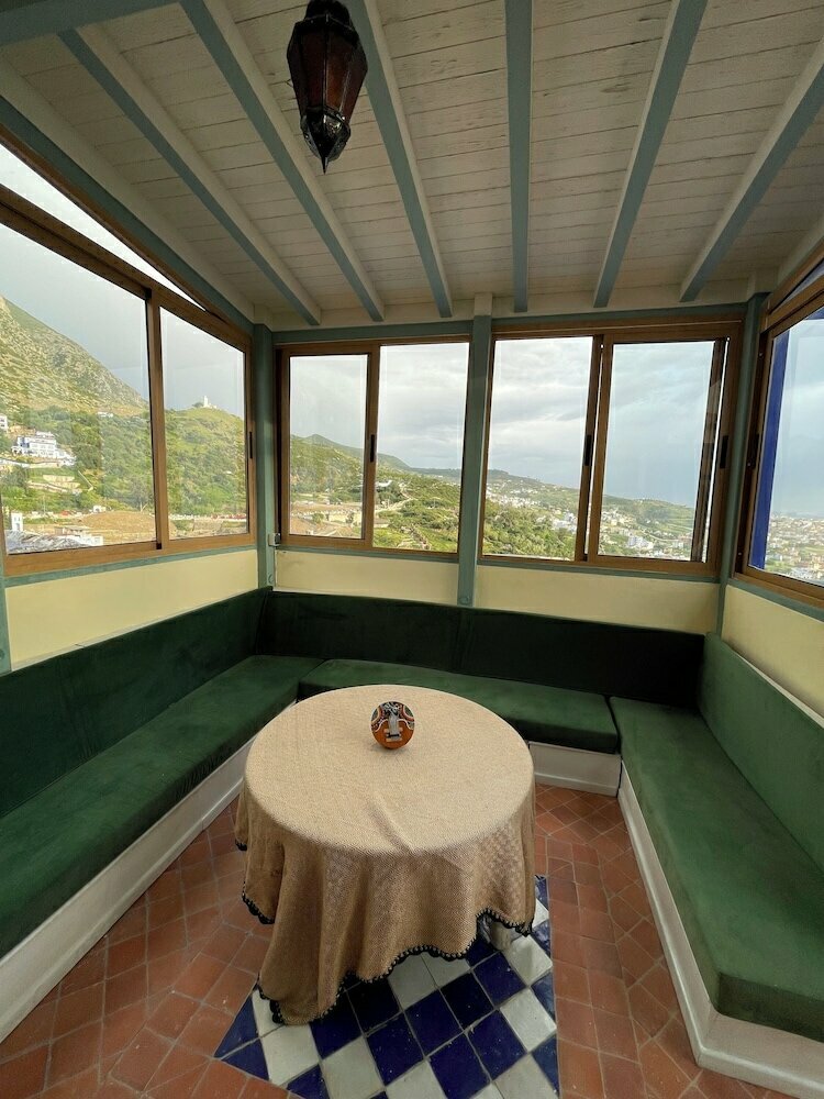 Otel Mesk Elil, Dünya, foto