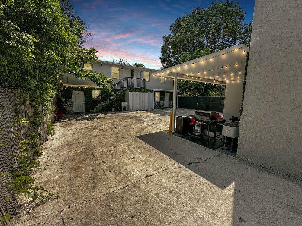 Otel Vacay Spot Wynwood Jungle 2kitchens BBQ Deco Patio, Miami, foto