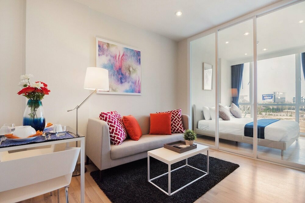 Kısa süreli konaklama The Base Downtown by Favstay, Phuket Eyaleti, foto