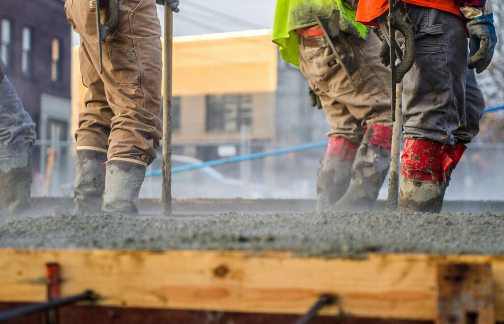 Beton ve beton ürünleri üreticileri БСУ, Simferopol (Akmescit), foto