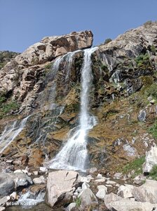 Suvtushar Falls (Kashkadarya Region, Shakhrisabz District, Suvtushar daryosi), şelale  Kaşkaderya eyaletinden