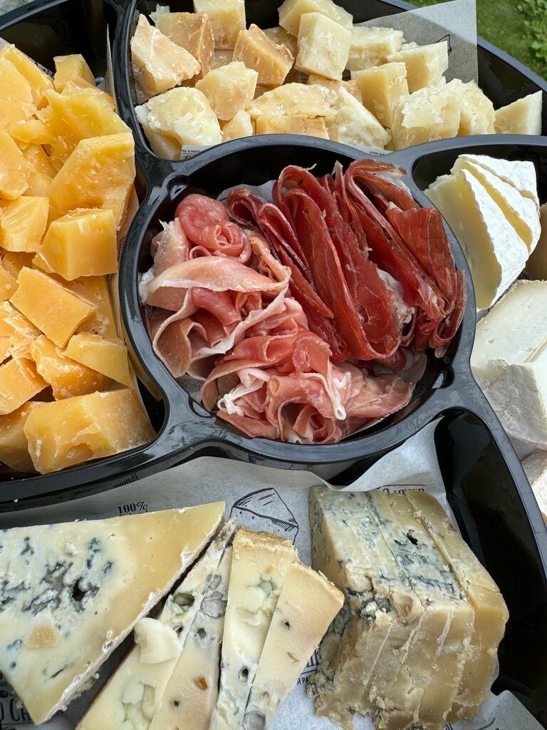 Peynirci Time To Cheese, Surgut, foto