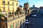 Rinuccini Relais (Piazza Dante Alighieri No:22, Naples), otel  Napoli'den