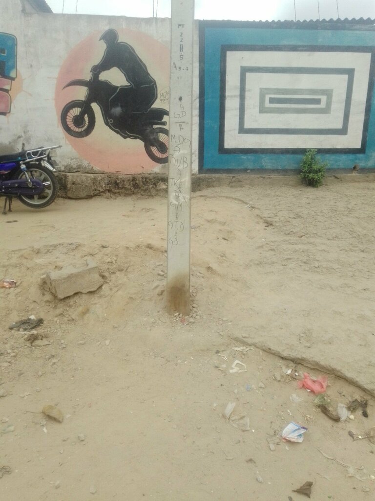 Motosiklet aksesuarları Placa 95, Loanda, foto