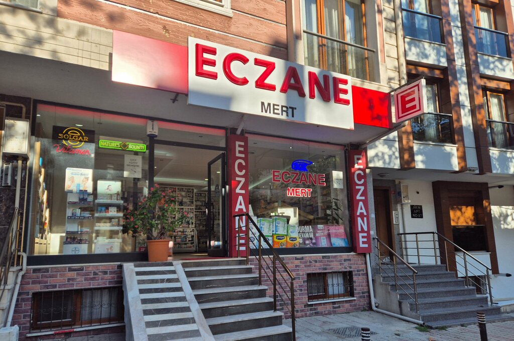 Eczaneler Mert Eczane, İstanbul, foto